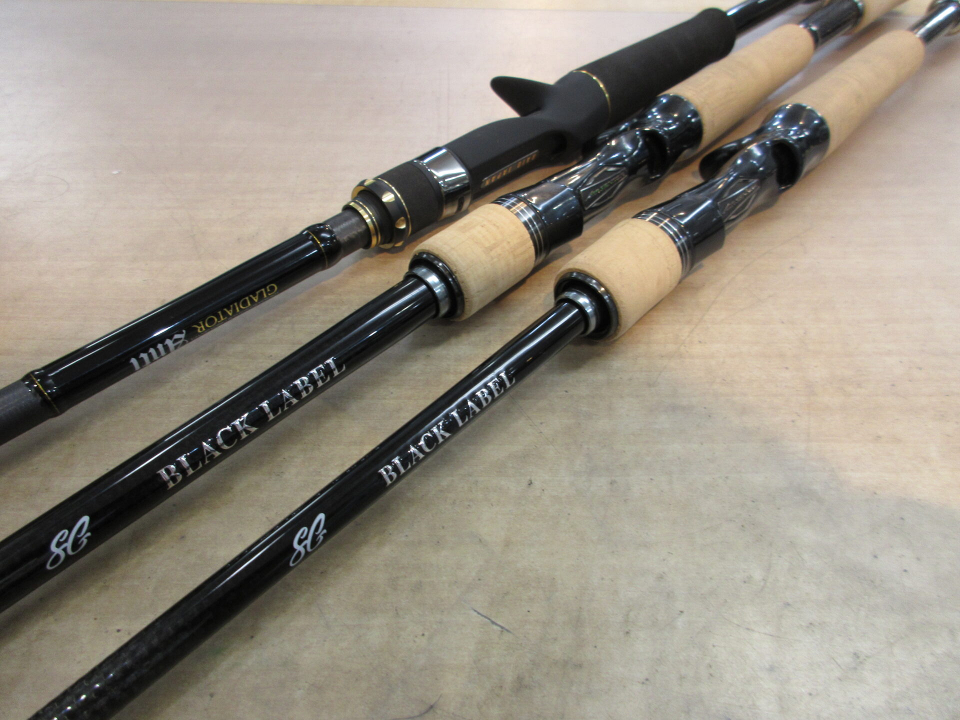 ダイワのブラックレーベルBLXSG661UL+FB、ブラックレーベルBLXSG6101M+FB、グラディエーターアンチGA-72HCをお売りいただきました。大宮で釣具店といえば釣具いちばん館 ...