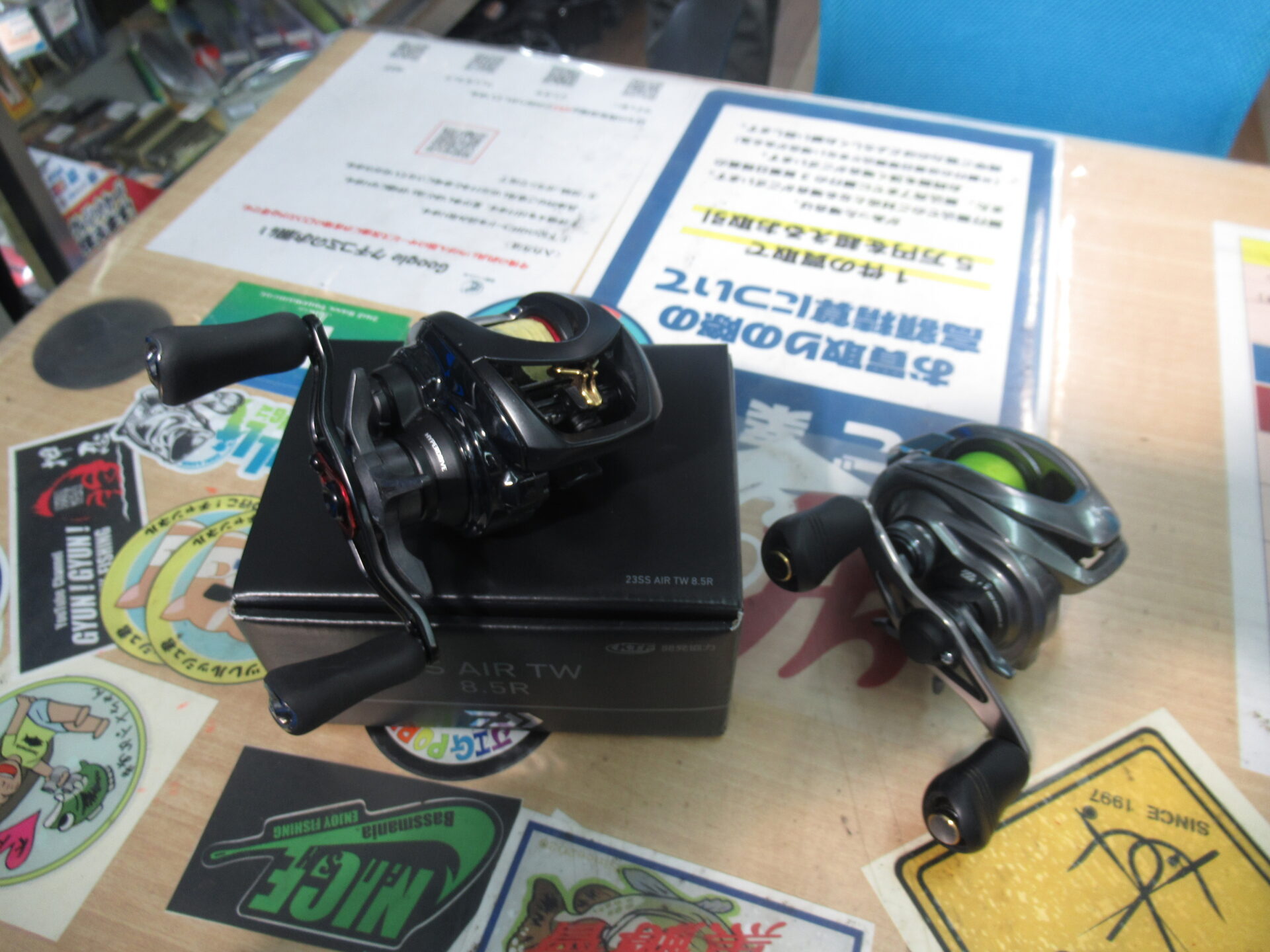 ダイワの23SSエアTW8．5R、シマノの15メタニウムをDC買取しました。超高額買取なら千葉県船橋市の釣具いちばん館!!釣具いちばん館